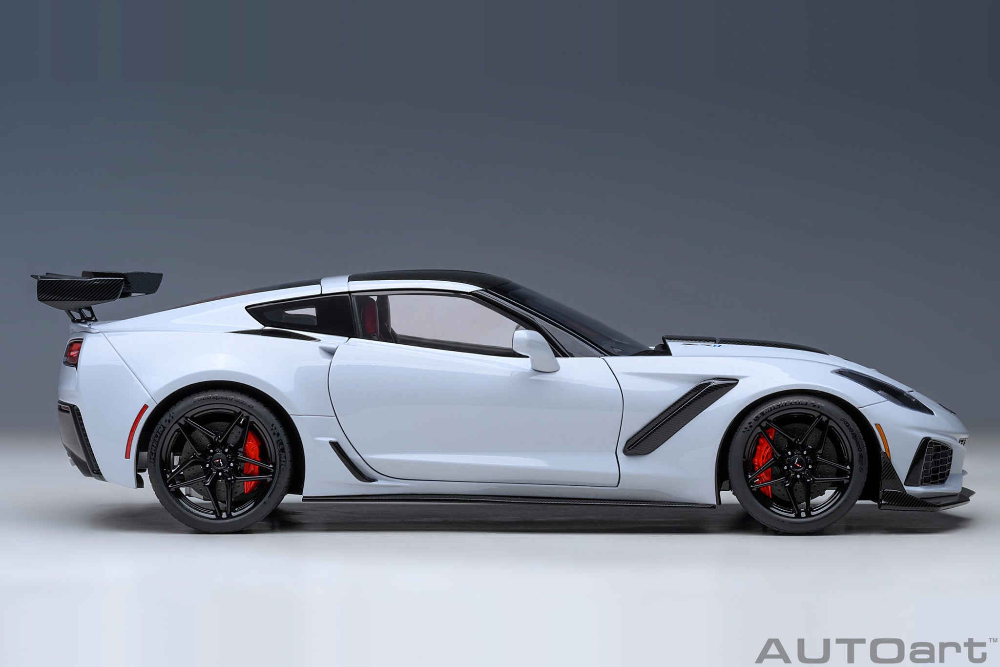 71277 CHEVROLET CORVETTE C7 ZR1 (CERAMIC MATRIX GREY METALLIC ...